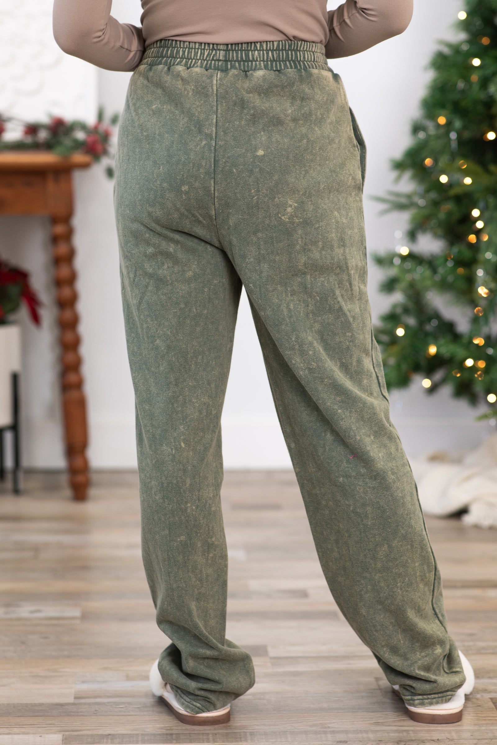 Olive Washed Sweatpants · Filly Flair