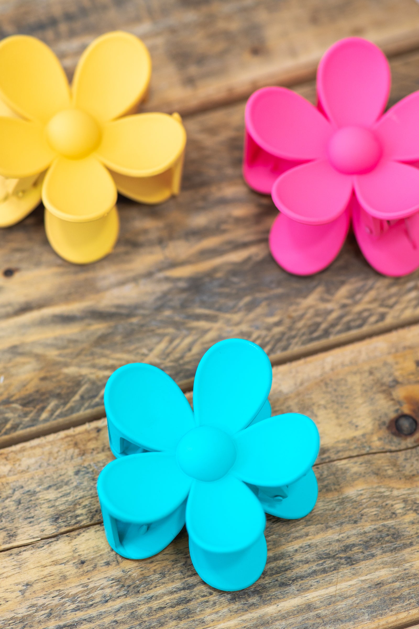 Aqua Matte Flower Hair Clip · Filly Flair