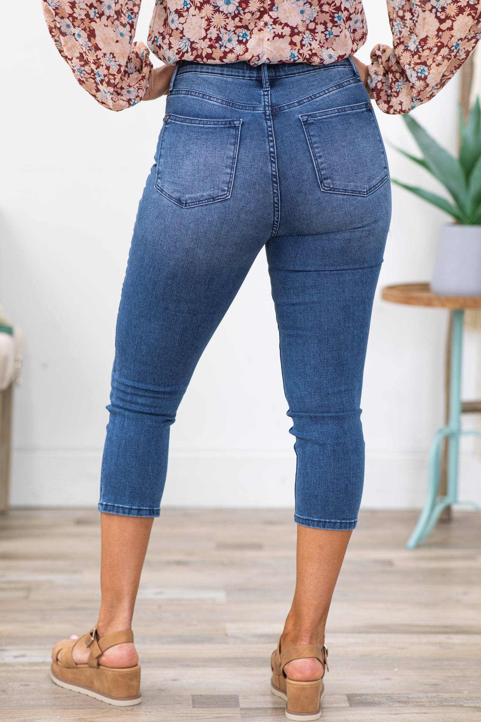 Judy Blue Pull On Cooling Denim Capris · Filly Flair